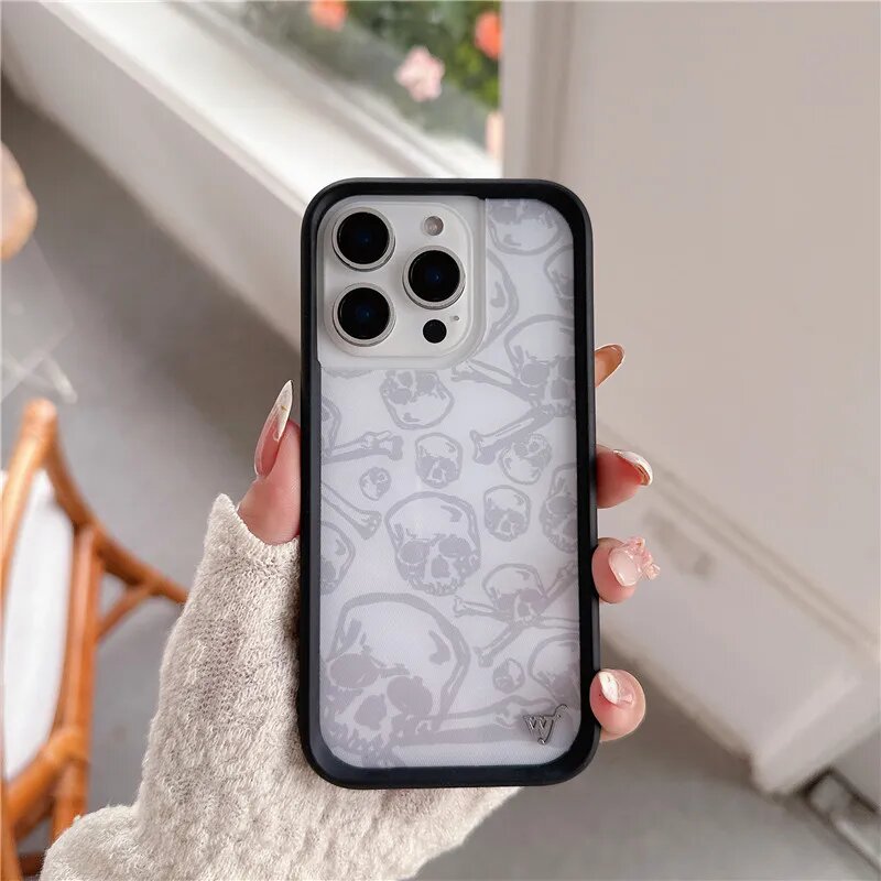 Чехол для телефона Wildflower Ins Fashion Girl для iPhone 16 15 14 13 12 17 Pro Max Plus с камуфляжным принтом Nessas Barretts, черепом и паутиной WF