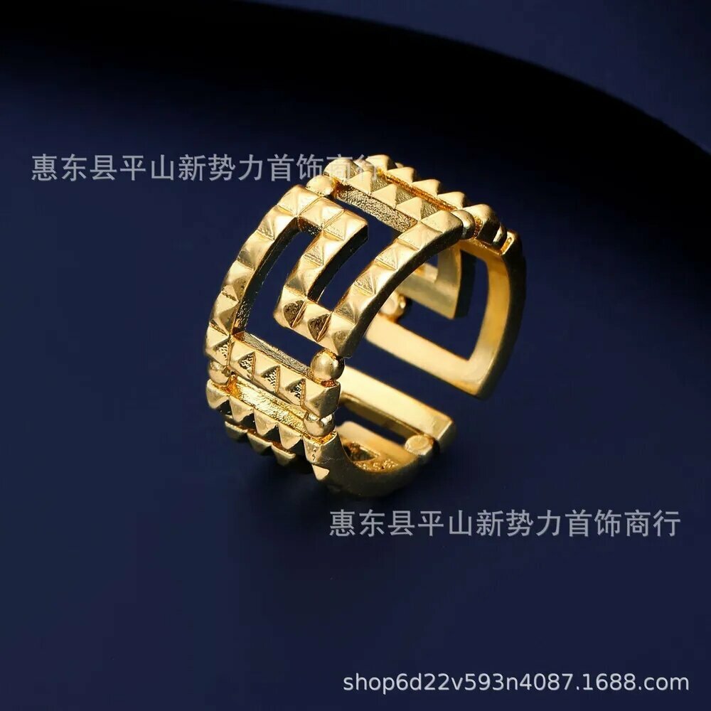 Versace Кольцо Классическое — фото 1