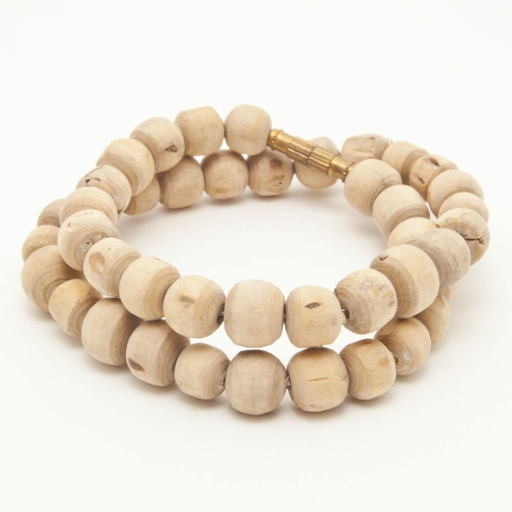 Бусы, дерево