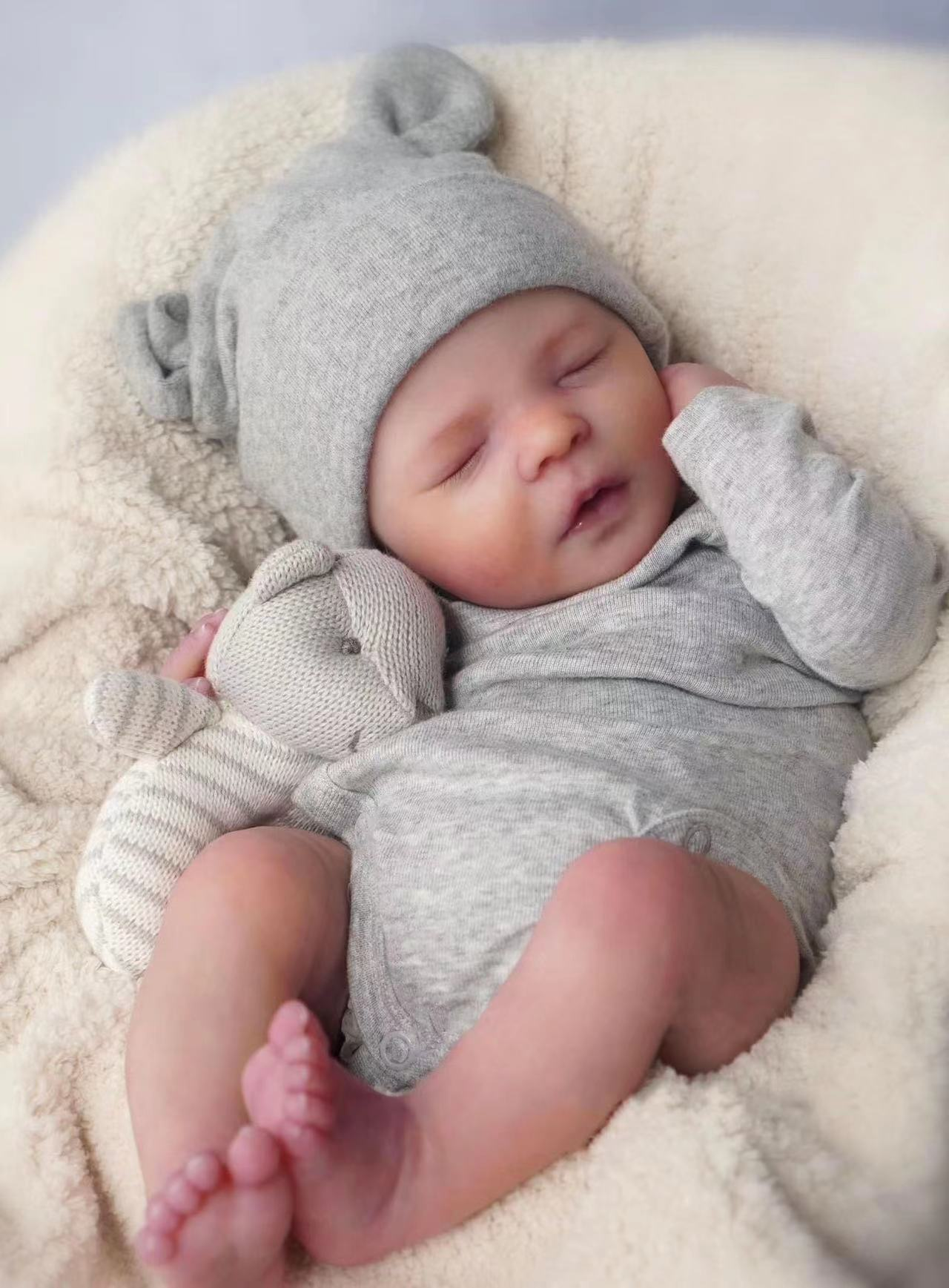 Кукла Реборн девочка Амалия (силиконовая) 48см/ Кукла младенец Reborn