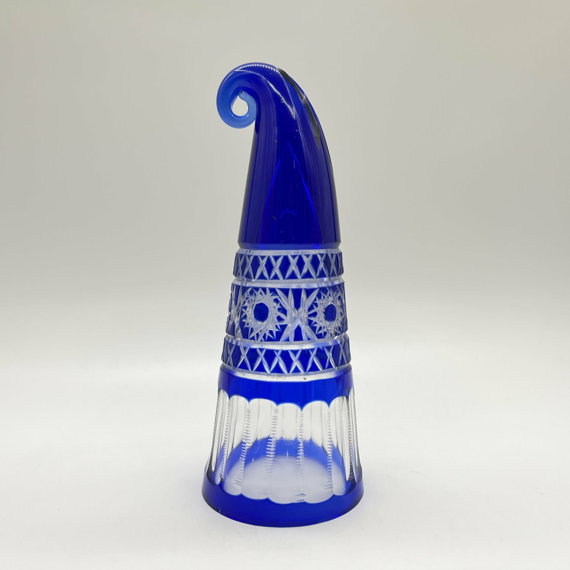 Рог изобилия (кубок для вина), стекло, алмазная грань, СССР, 1980-1990 гг.