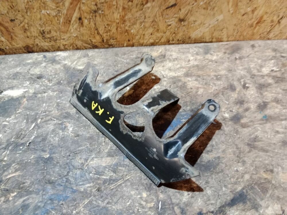 Кронштейн Ford KA 1996-2008 Б/У с пробегом