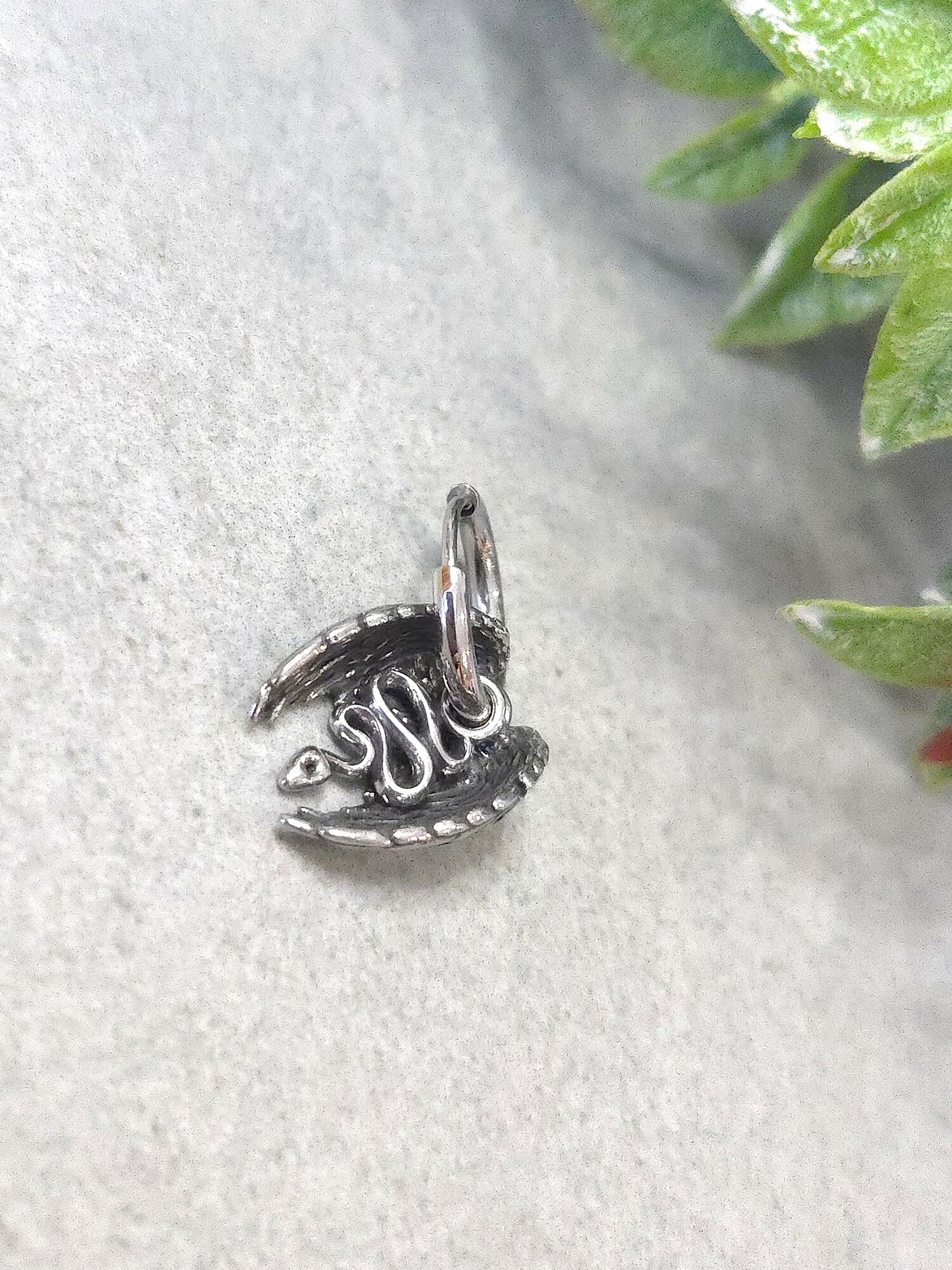 Моносерьга