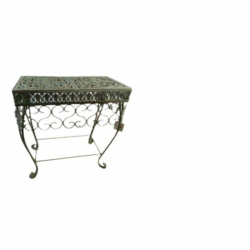 Садовый стол