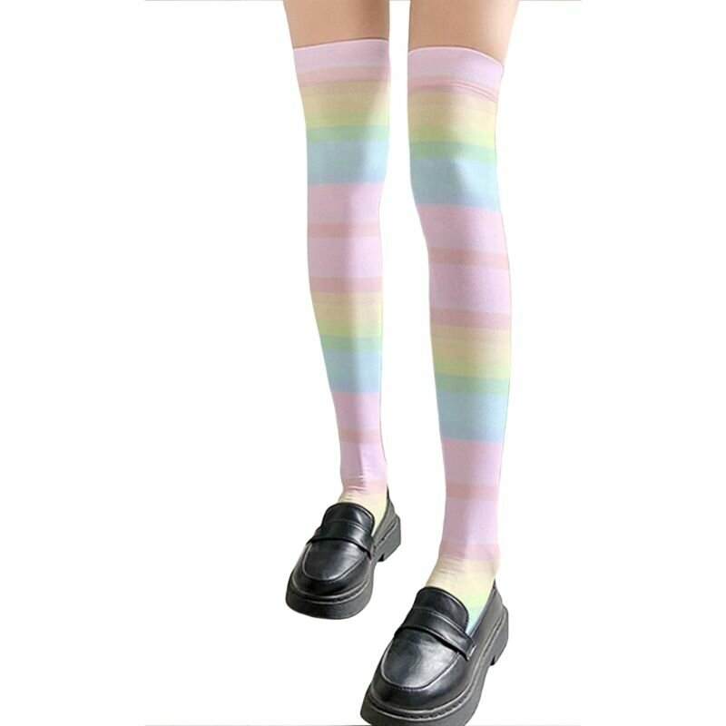 Чулки с радужным узором