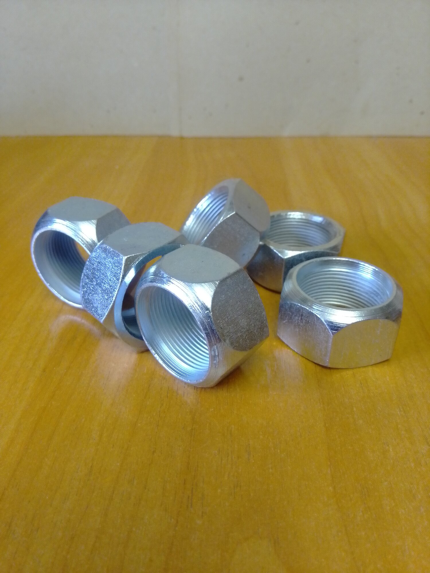 Гайка М30х1,5 колеса задняя, левая резьба для ГАЗ-53,3307 , ЗИЛ, краз. Ключ 38 мм. Комплект 6 штук. Россия, Красная Этна 250717-п29.