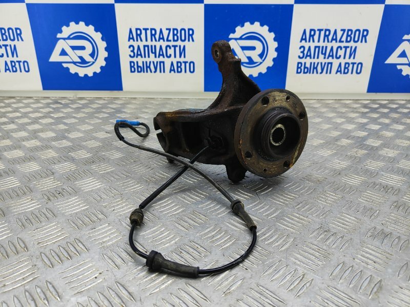 Б/У Кулак поворотный передний левый Peugeot 207 / Пежо 207 1.4 KFU 90 Л.С (10FE04) 2007