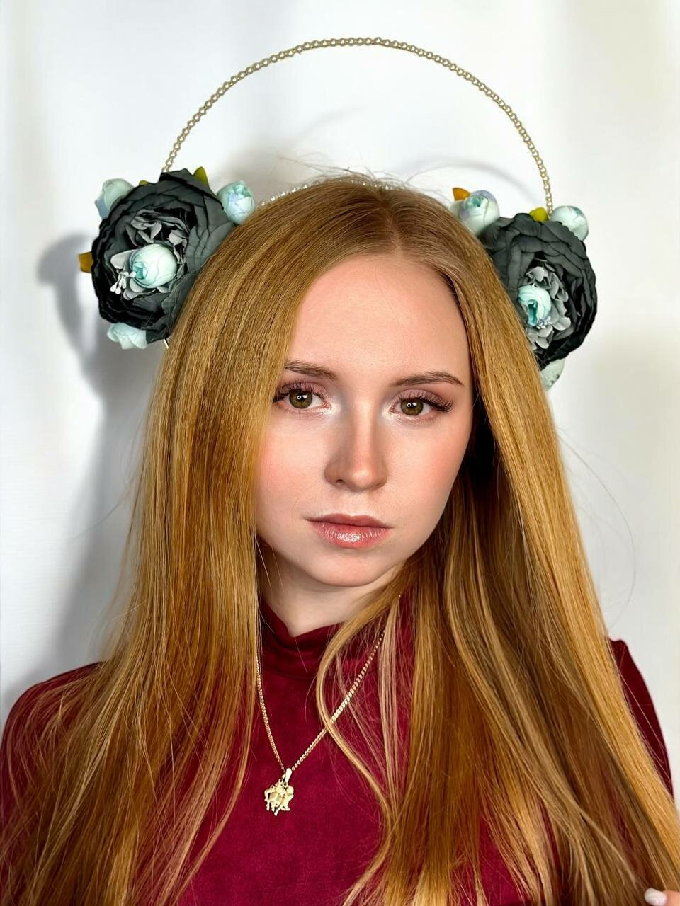 Ободок с цветами двойной