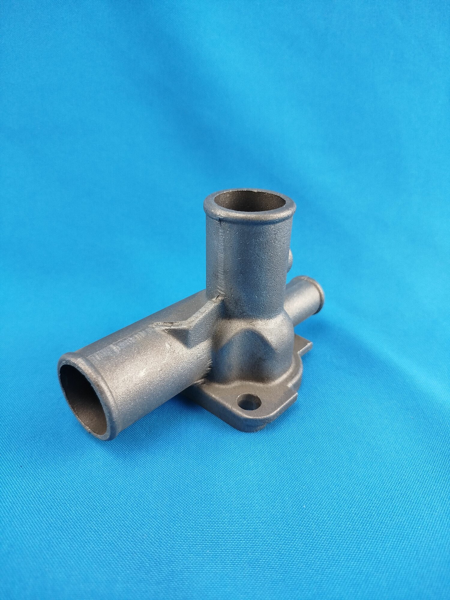 Патрубок ГБЦ выпускной "ВАЗ" для автомобилей ВАЗ 2108-099карб. (21083-130301410)