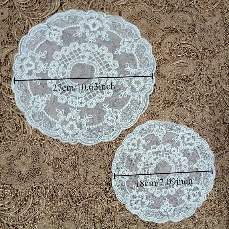 Столовые салфетки с кружевом A-L-White