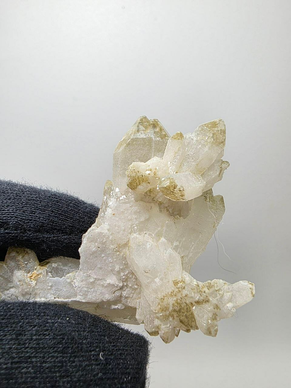 Друза кварца 48 мм, 24 г.