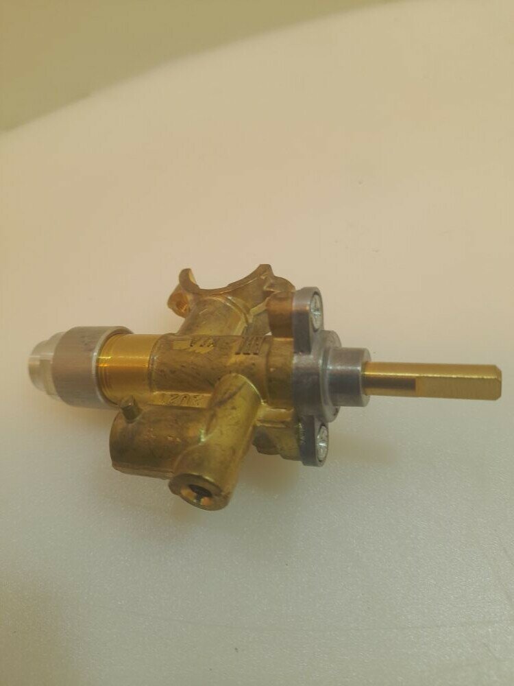 Кран конфорки 00100338 для газовой плиты Flama