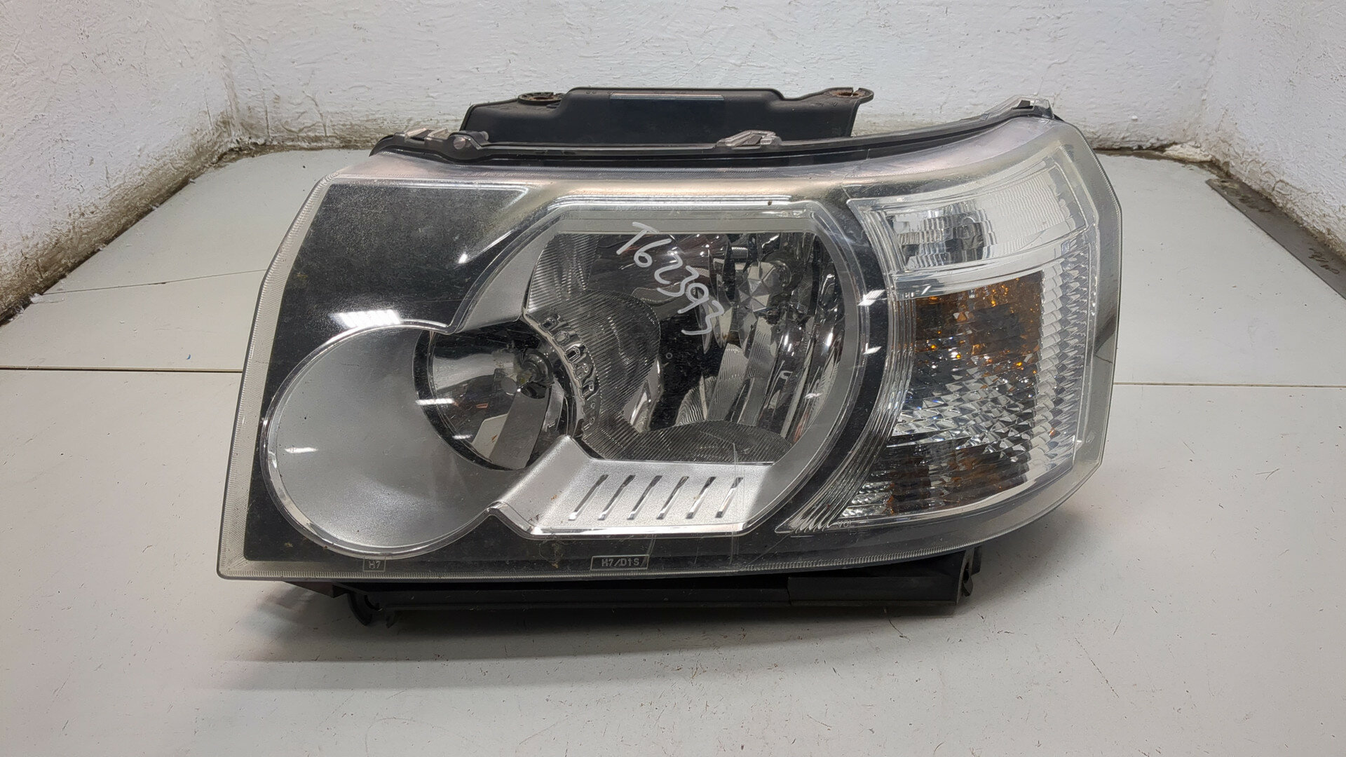 Фара (передняя) левая Land Rover Freelander 2 Б/У