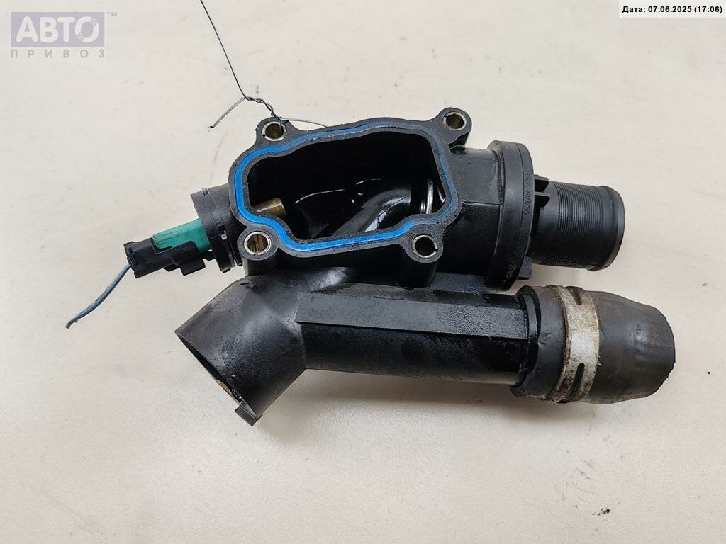 Корпус термостата Peugeot 407