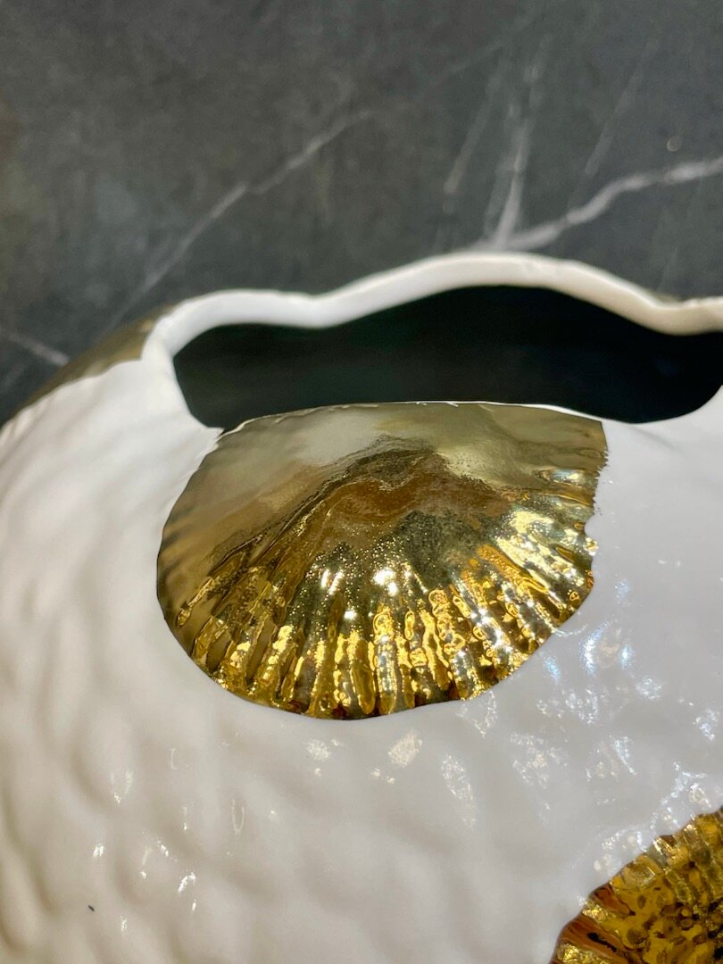 Ваза Casaentera CE02-817291 фарфор белый золото 150х150х275h