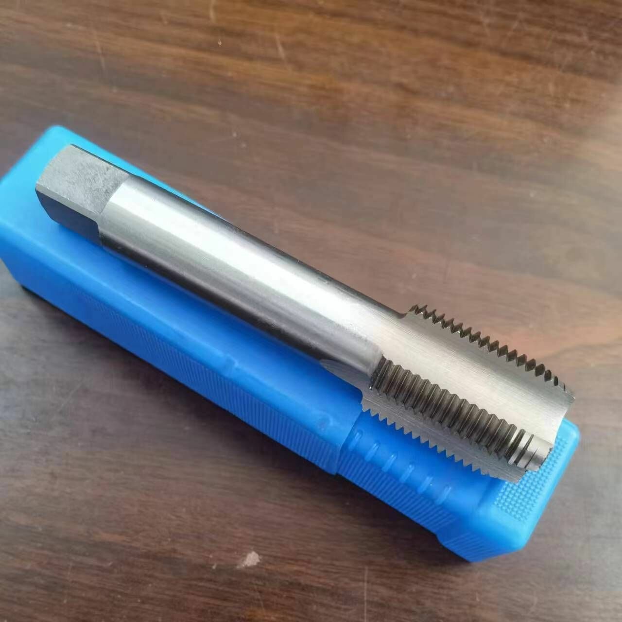 Метчик машинно-ручной по стали, М26х1.5, DIN371 HSS6542, комплект 1 шт, FUDO.