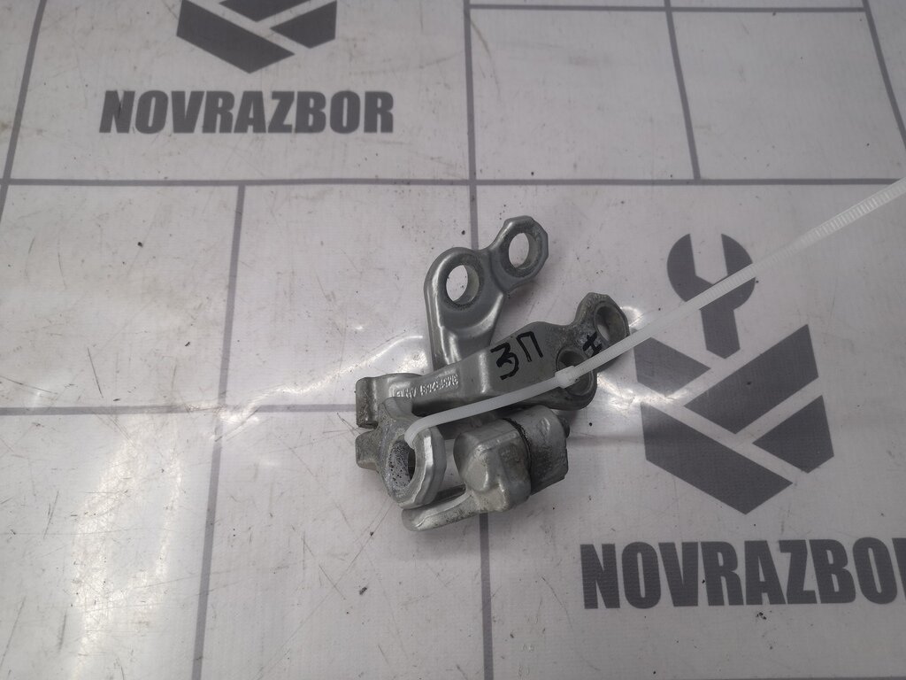 Петля двери Ford Focus 2 05-08