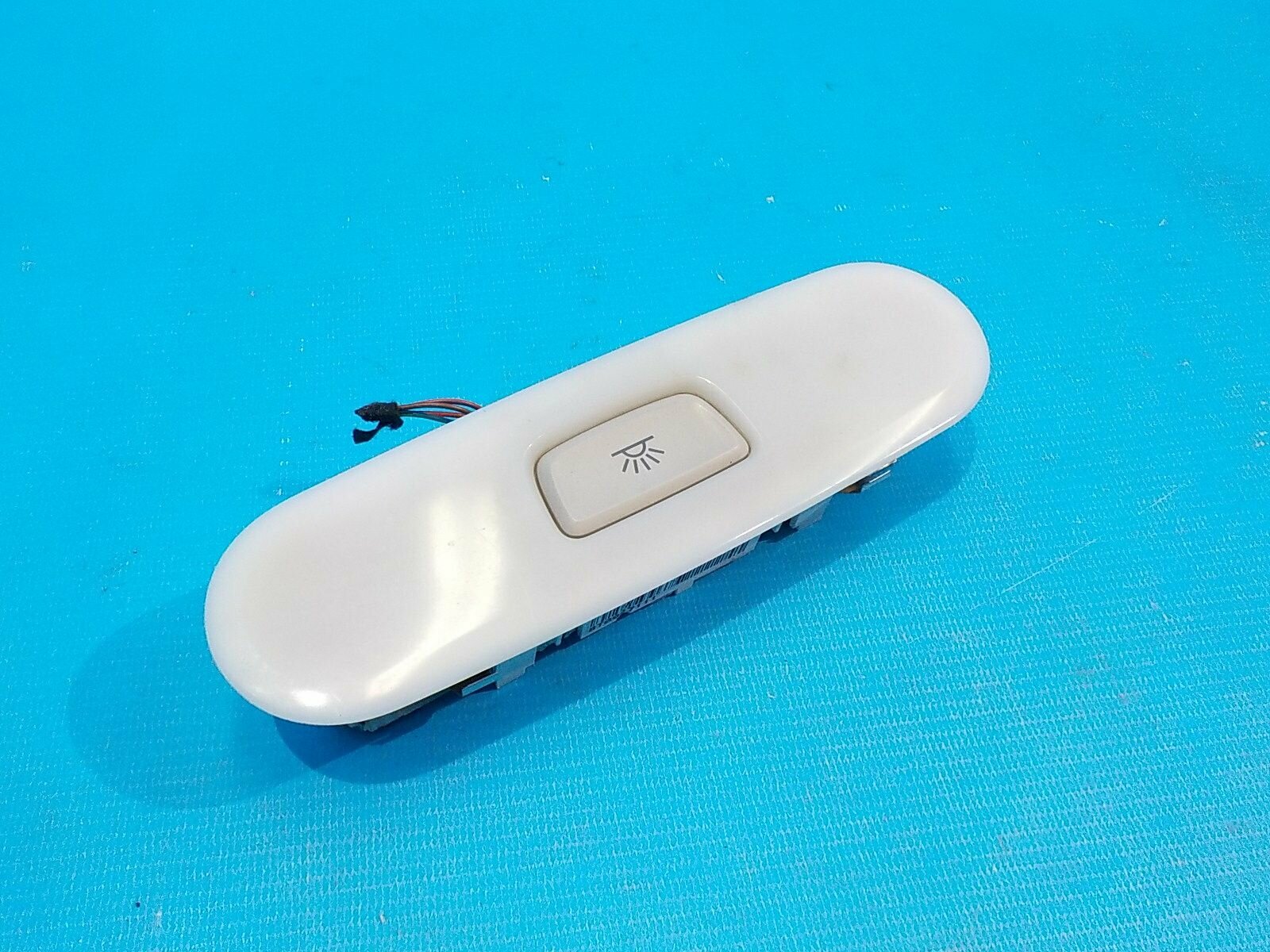 Плафон освещения салона задний Audi A5 (8T) 2008-2016 8T0947111A6PS - Б/У