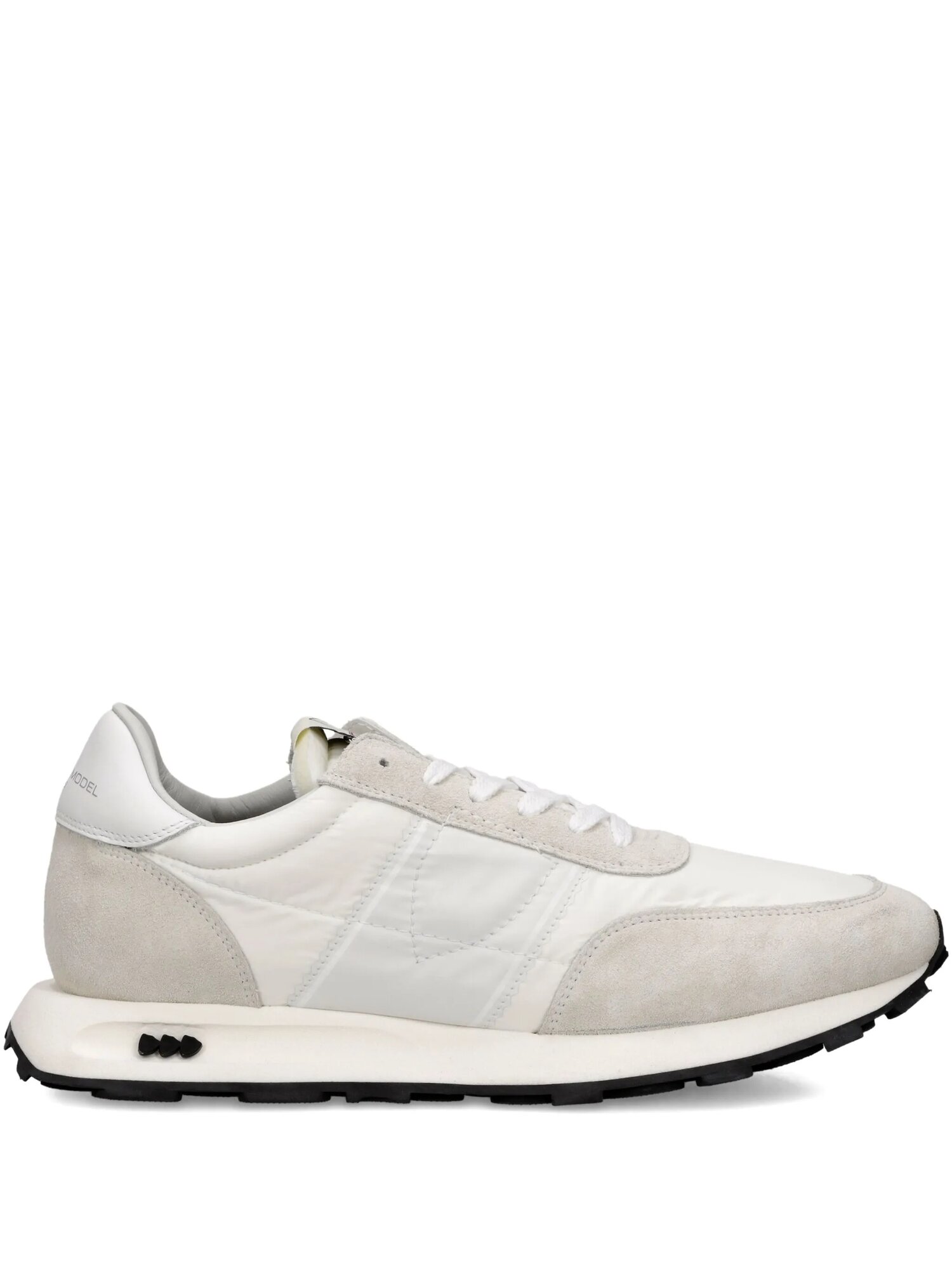 Кроссовки Кроссовки со стегаными вставками