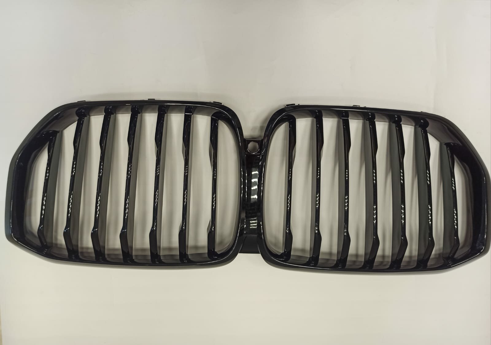 Решетка радиатора Bart 51137454889, для BMW X5, глянцевая, черная