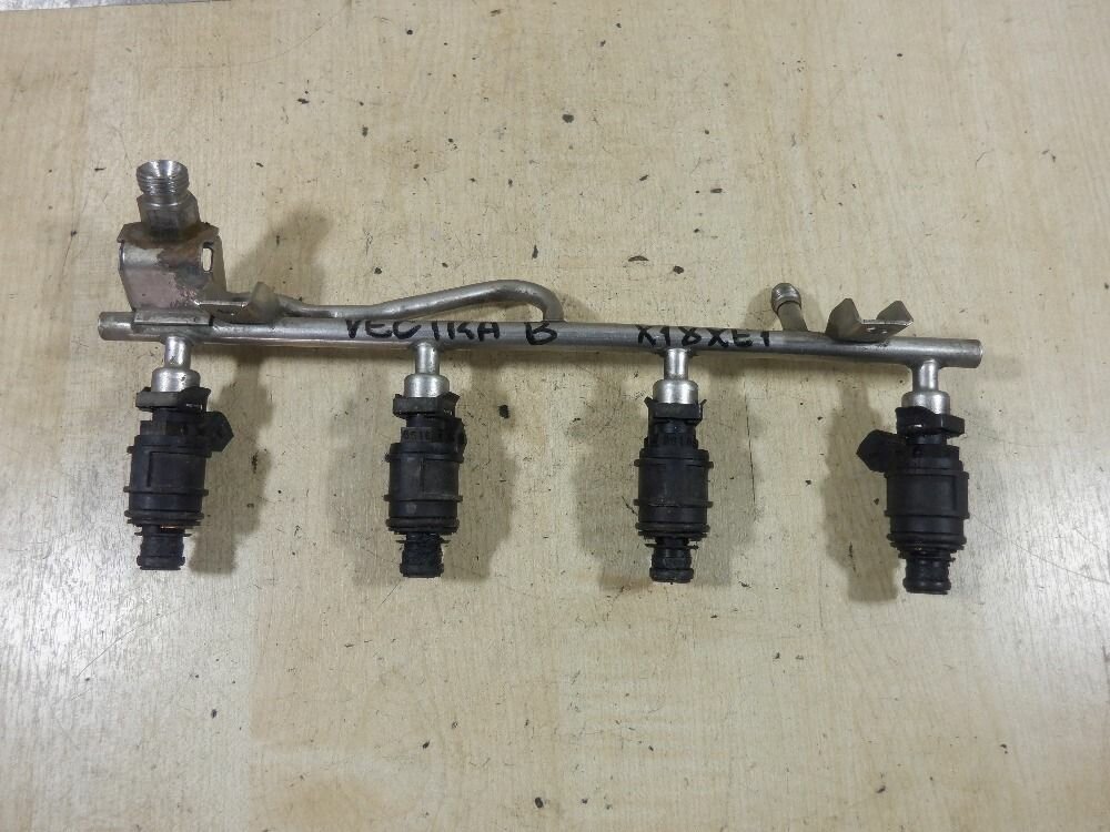 Форсунка топливная Opel Vectra B