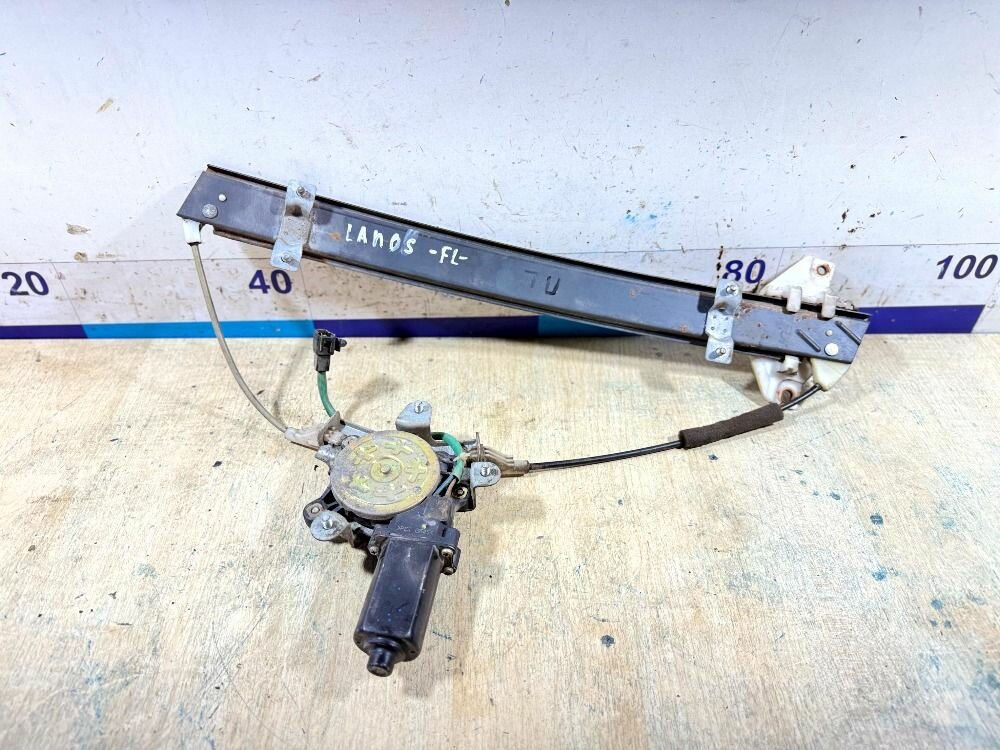 Стеклоподъемник передний левый Chevrolet Lanos 96430357