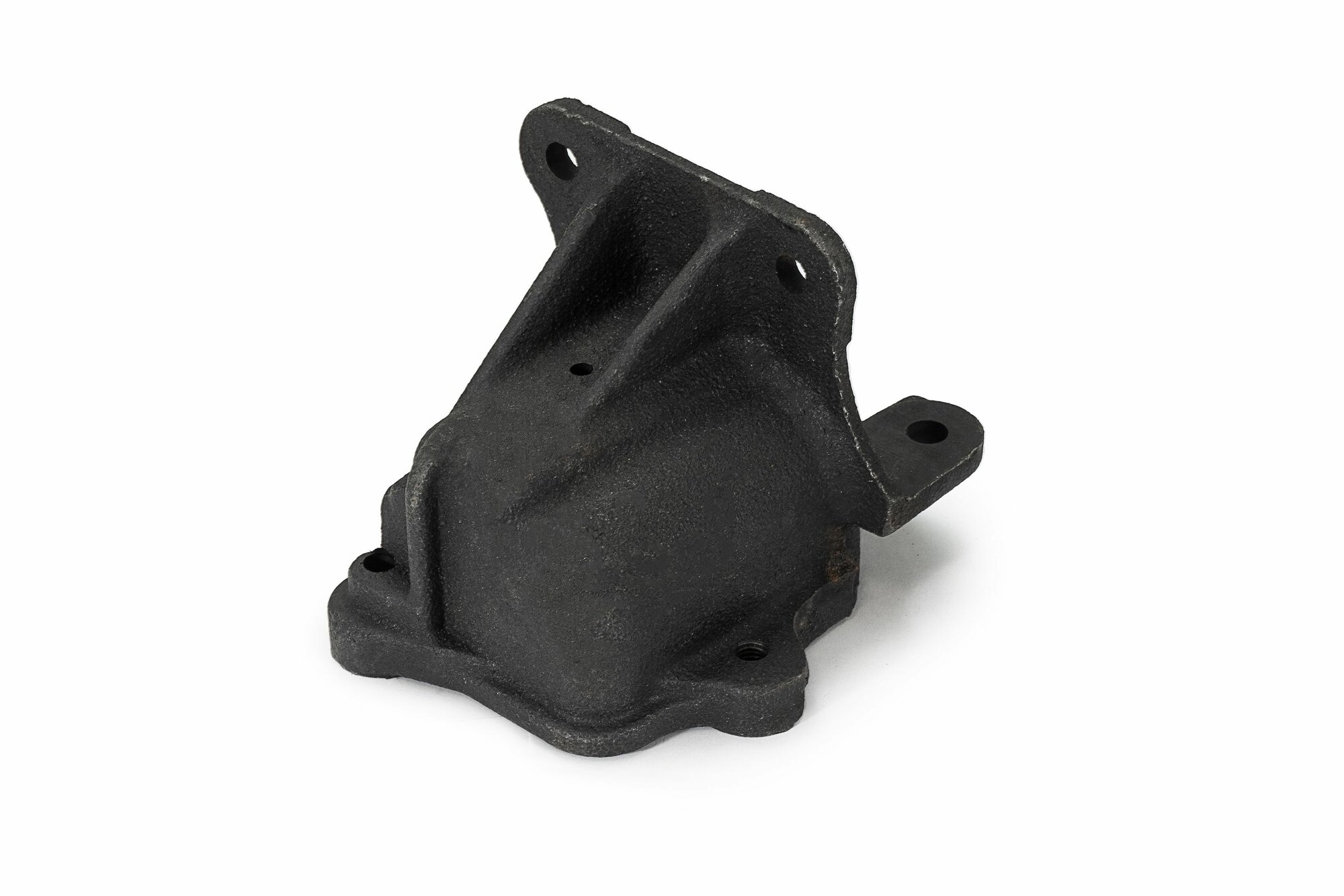 Передний кронштейн передней правой рессоры УАЗ грузового ряда 2206, 3303, 3741, 3909, 3962, 452 с многолистовыми рессорами