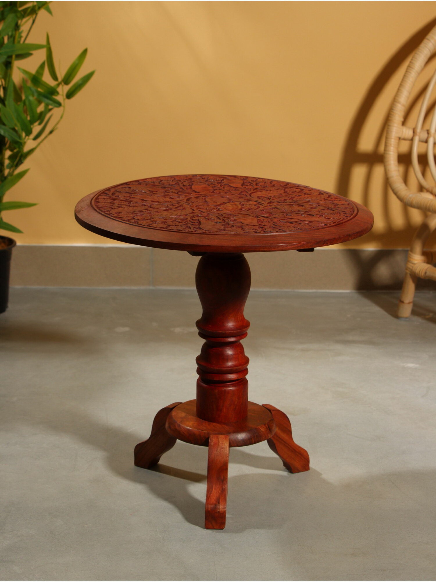 Стол резной "Жар птица", 46x45x45 см, дерево, оттенок: коричневый