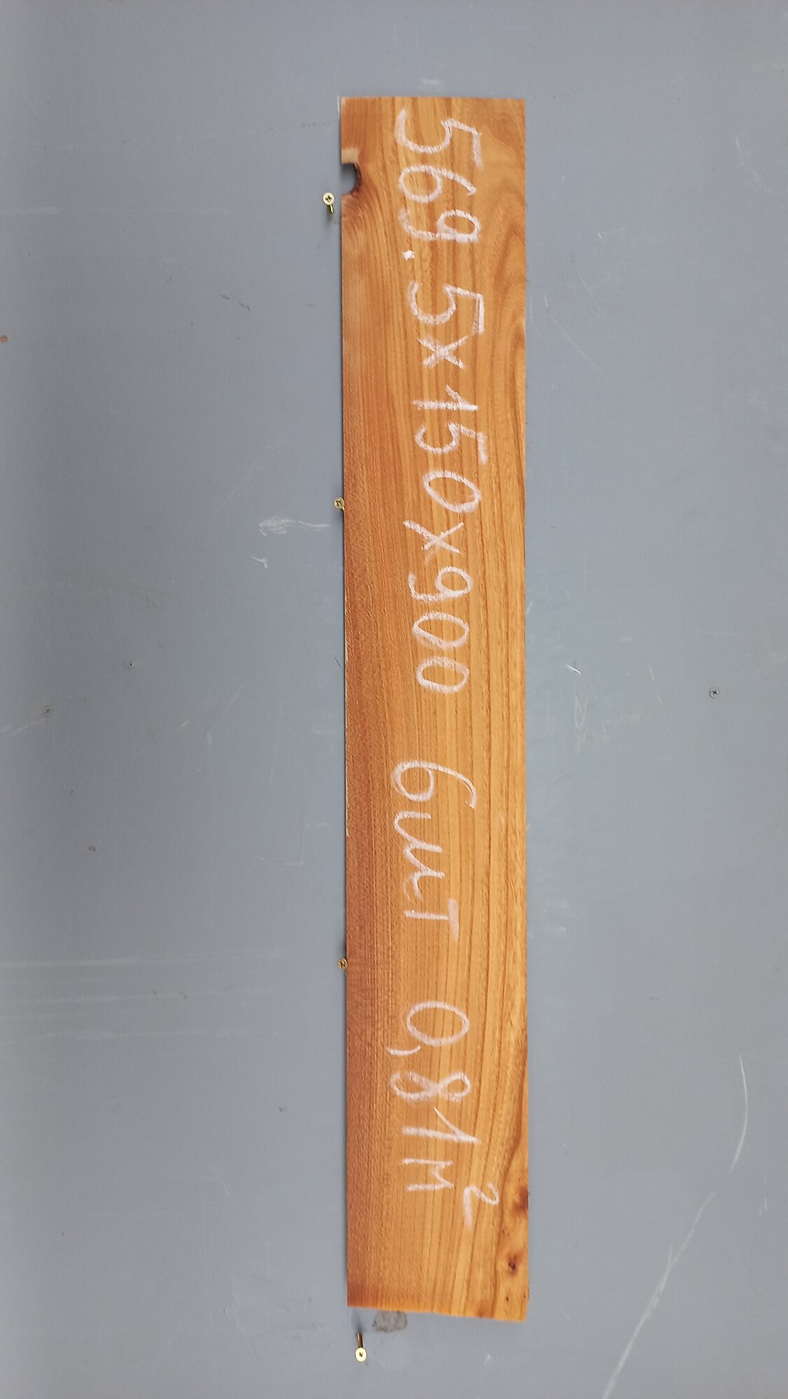 Шпон пиленый Доклес №569, обрезной, из массива карагача, толщина 5 мм, 0,5*15*90 см 6 шт.