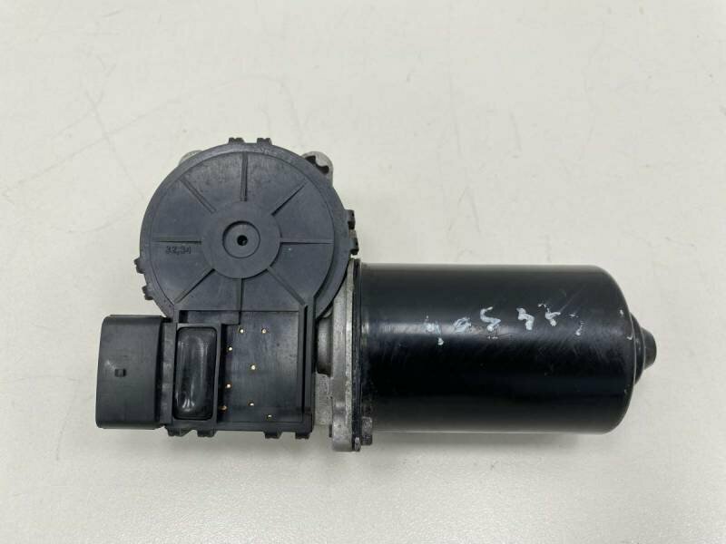 Моторчик стеклоочистителя передний Kia Ceed JD 2012-2018