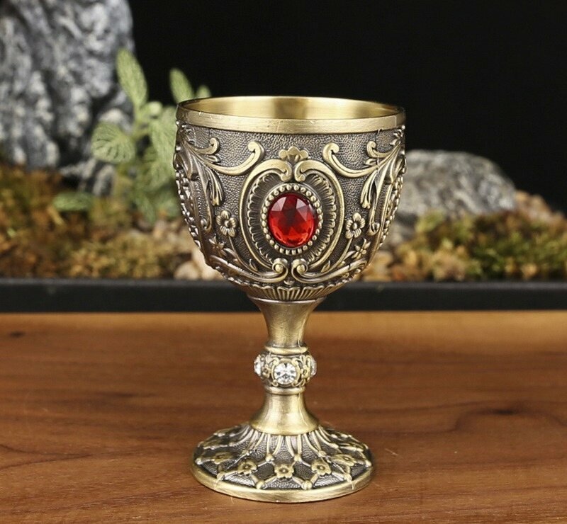 Элегантные винтажные бокалы для вина, 2 шт. бокалы для вина на ножке из цинкового сплава, ретро золотые и зеленые декоративные бокалы для домашнего бара, вечеринки