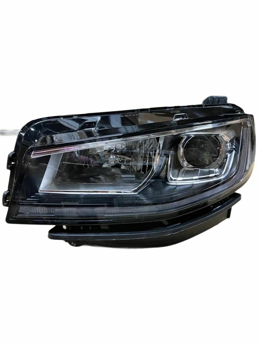 Фара головного света левая галоген Geely Atlas Pro