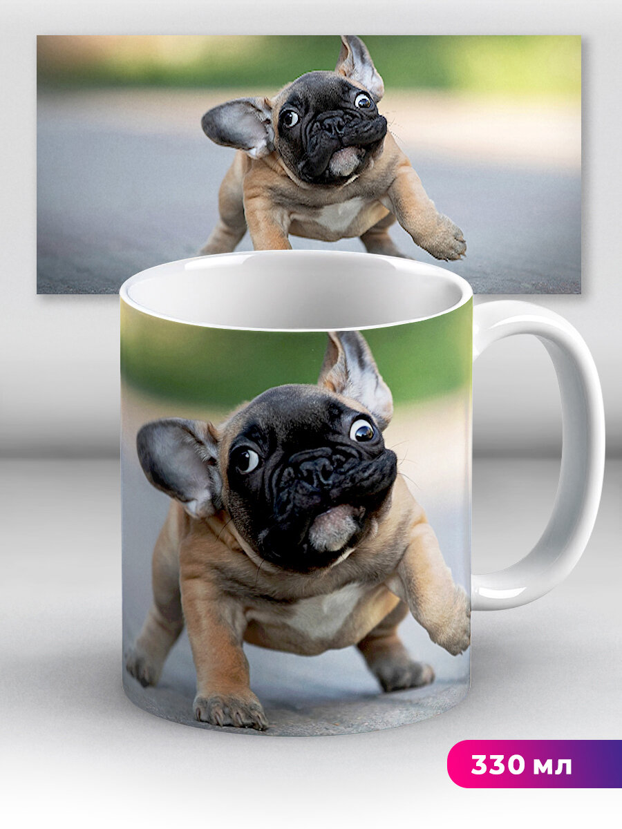 Кружка Милый прикольный щенок французского бульдога бежит