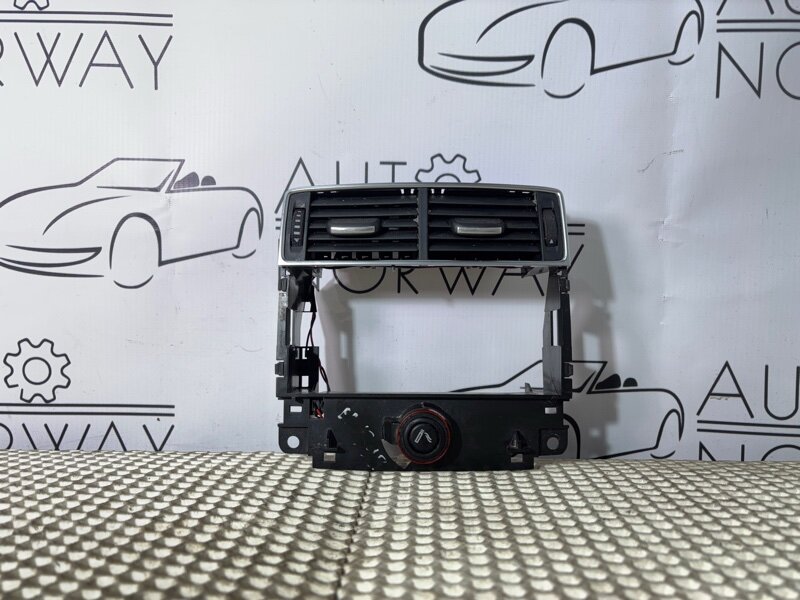 Дефлектор обдува салона Audi A8 2004