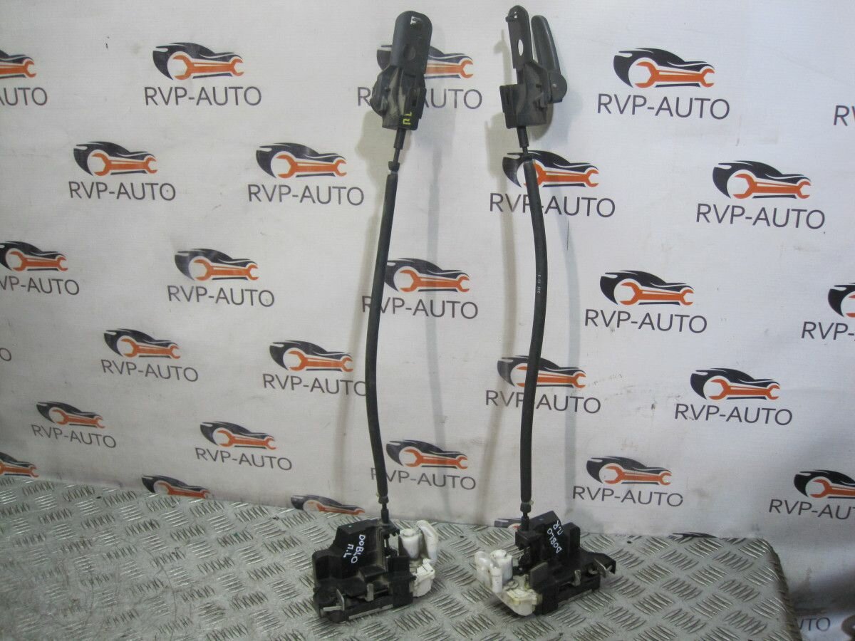 Замок двери передний Fiat Doblo 2005-2016 51843468 51843469