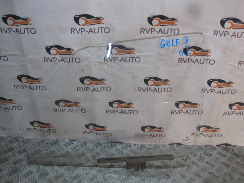 Стекло двери передней левое Volkswagen Golf 2 193845201C