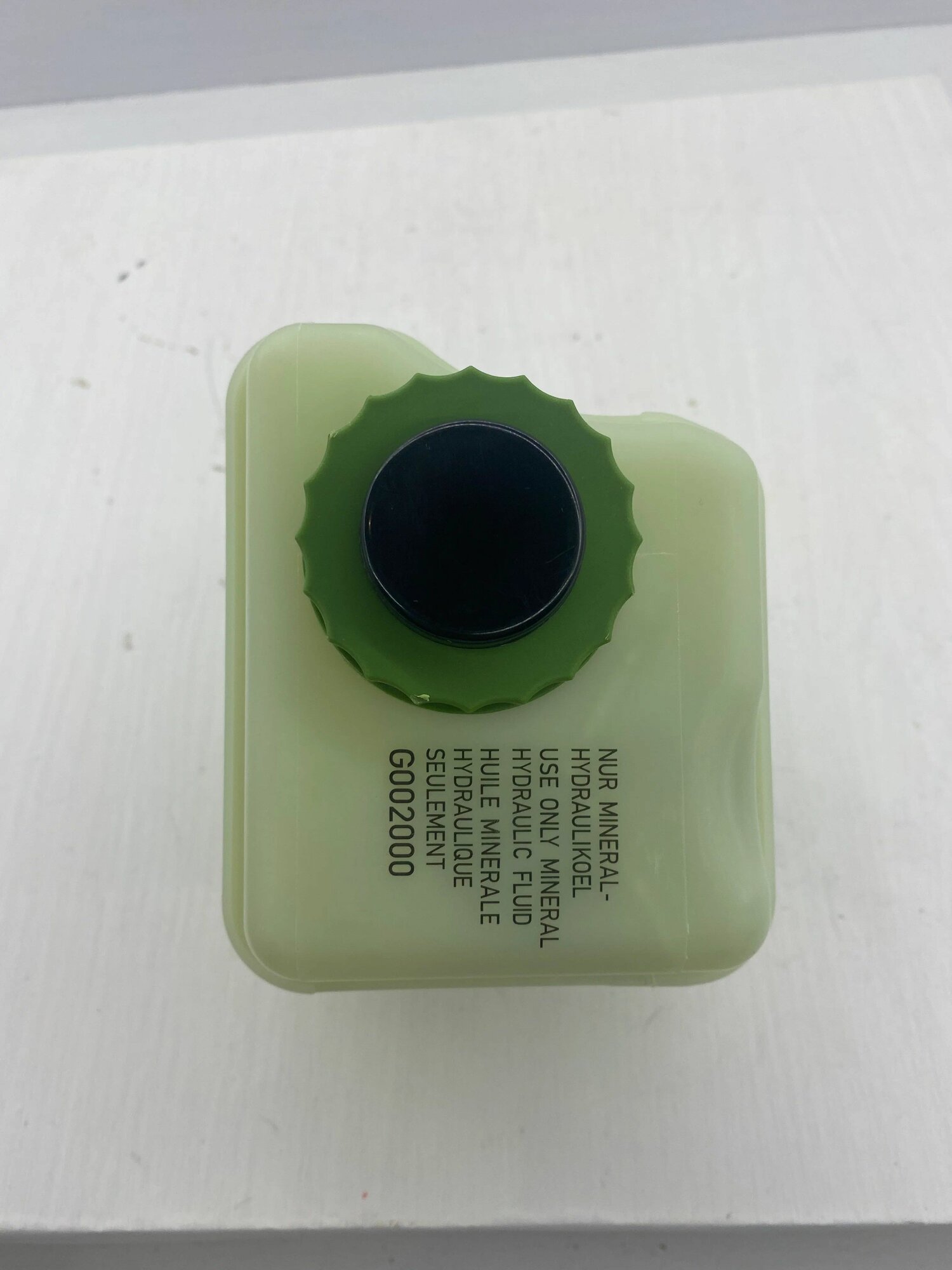 Бачок гидроусилителя Audi Q7 4L 2005-2015 VolksWagen Touareg 2002-2010 VolksWagen Touareg 2010>