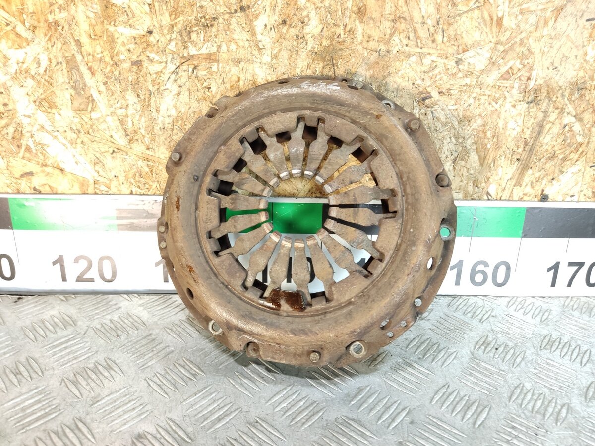 Корзина сцепления RENAULT Megane 2003 2009 8200187171