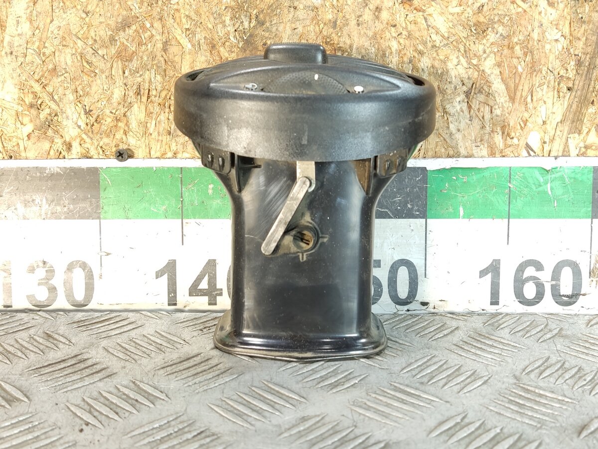 Дефлектор воздушный FORD Focus 1998-2005 98AB19893BJW