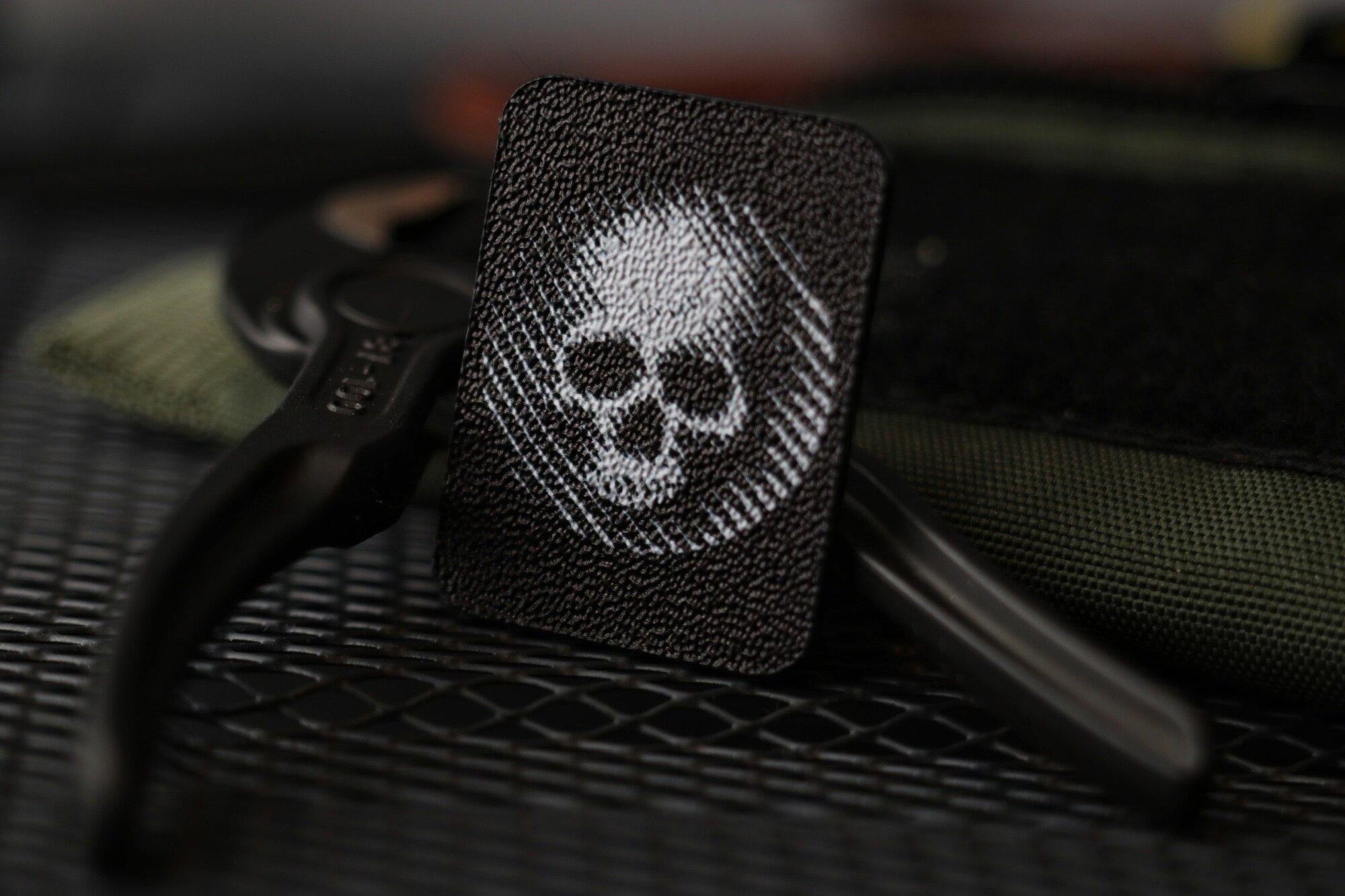 Шеврон череп и абс пластика , патч на рюкзак