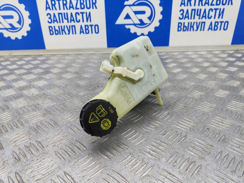 Б/У Цилиндр тормозной главный Ford Focus 3 / Форд Фокус 3 1.6 IQDB 104 Л.С. универсал. 2013