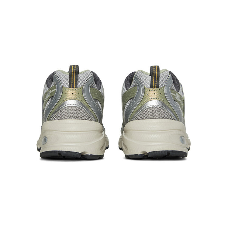 Кеды New Balance 530, размер 46.5 EU, серебряный, белый — фото 1