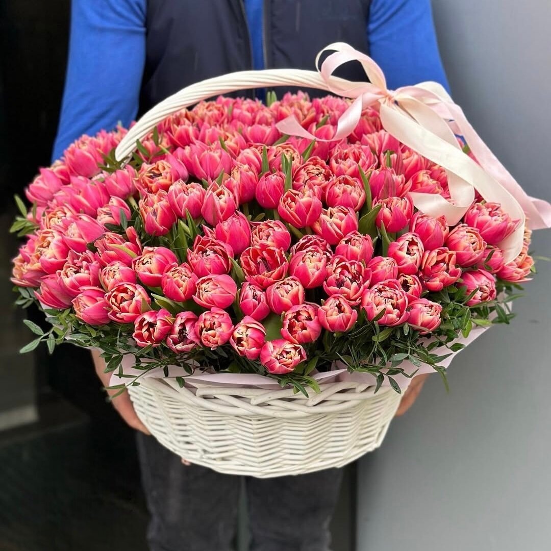 Букет из розовых тюльпанов 101 шт в корзине, красивый букет цветов, шикарный, премиум цветы, премиум букет