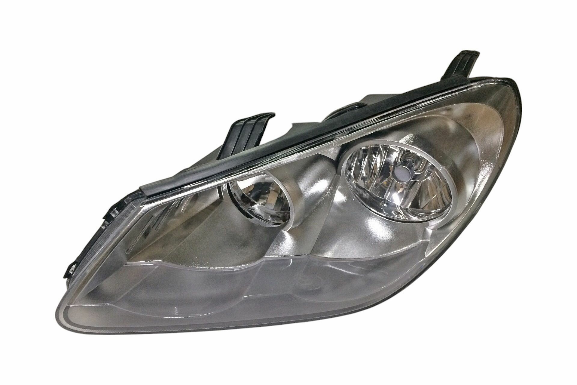 Фара передняя левая M11, M12 (M11-3772010BA)