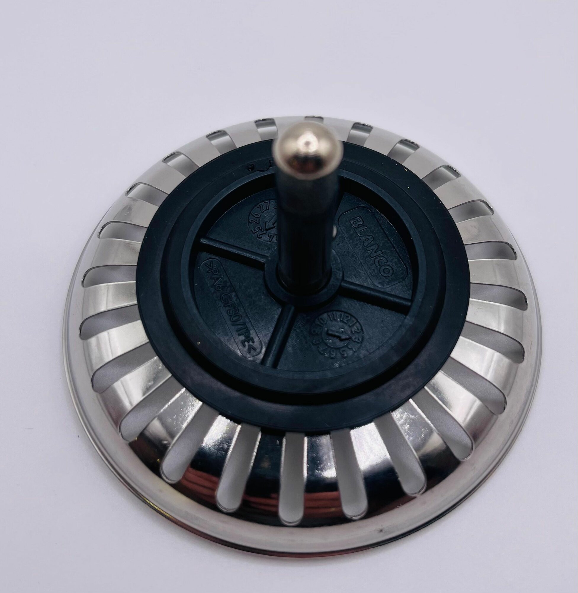 Корзинчатый вентиль Blanco 3.5 " ручной плоский 120380