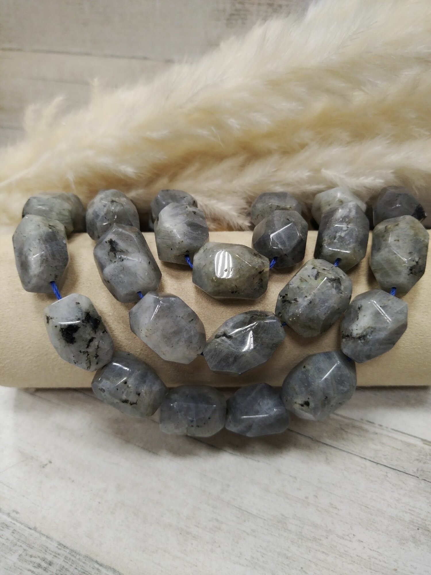 Бусины Лабрадорит бочонок граненый 18 х 21 мм (нить 18 см), Suntrim