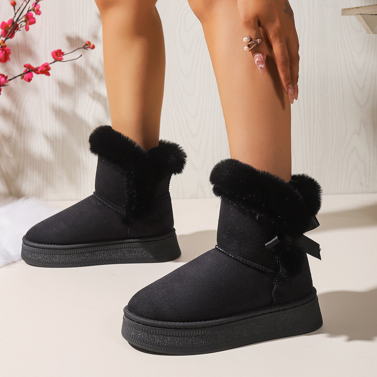 Зимние ботинки 2025 года, новый стиль, женские, с меховой отделкой, бантом, простые, повседневные зимние ботинки, толстая подошва, хлопковая обувь большого размера