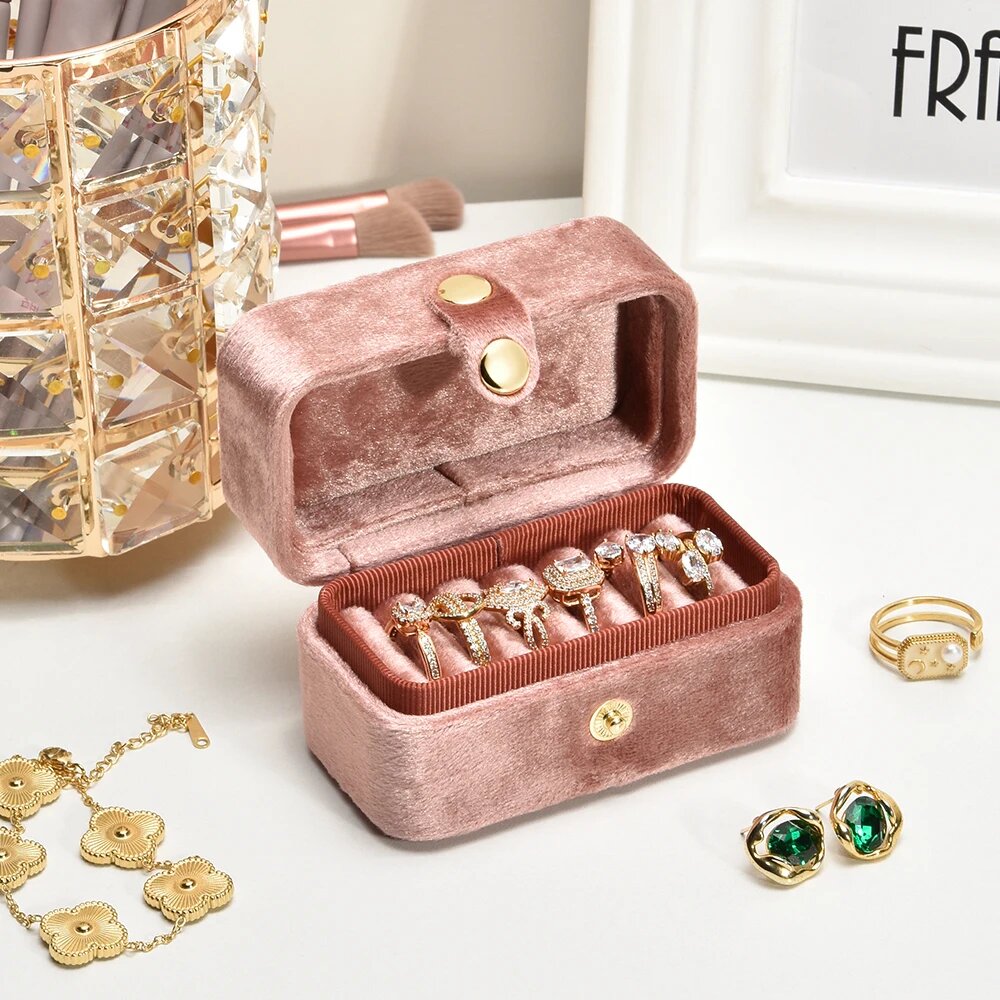 Бархатная шкатулка для украшений TAIMY розового цвета