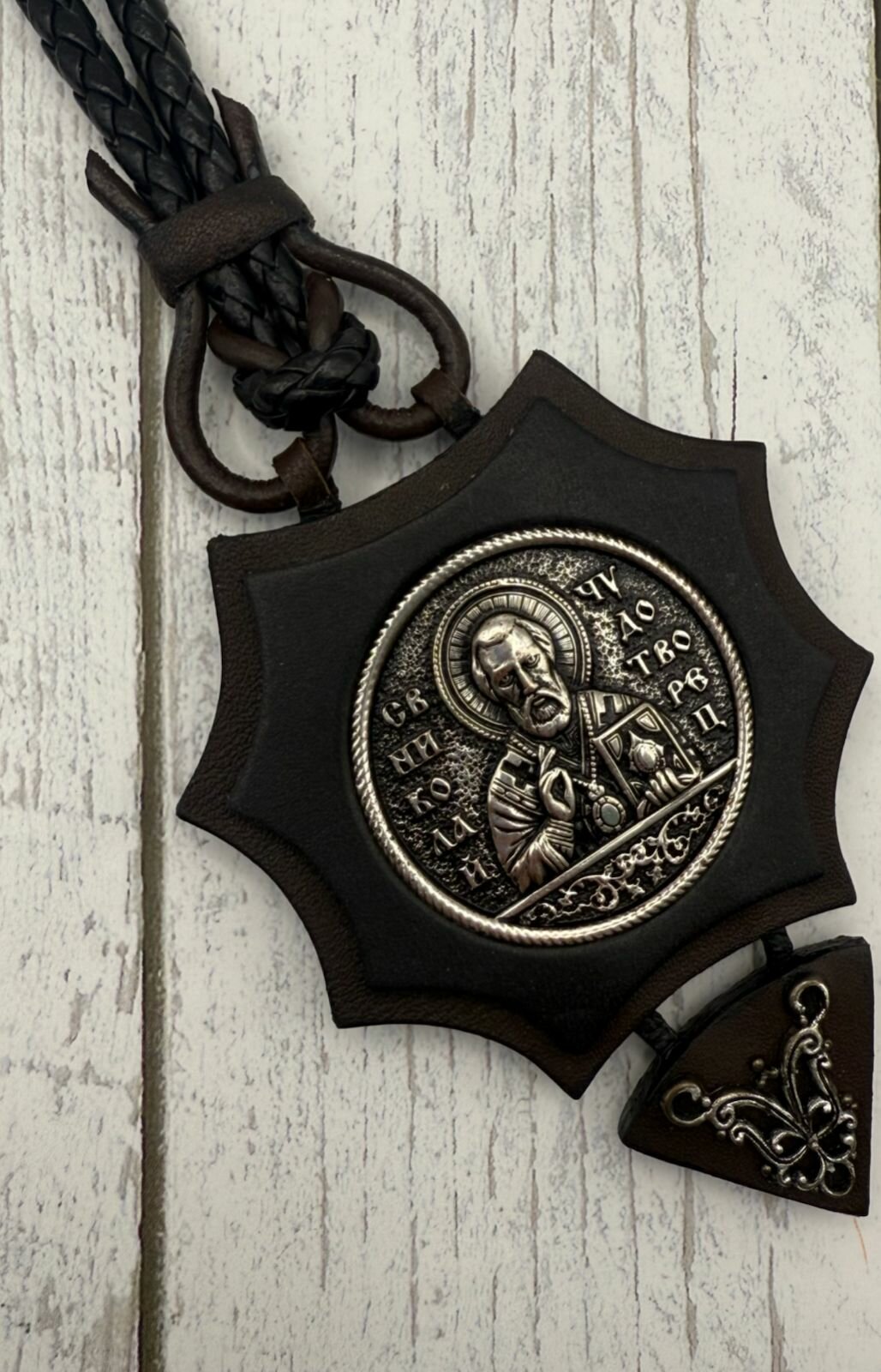 Подвеска Николай Чудотворец кожа-медь с серебряным напылением Премиум, ручная работа, Освященная