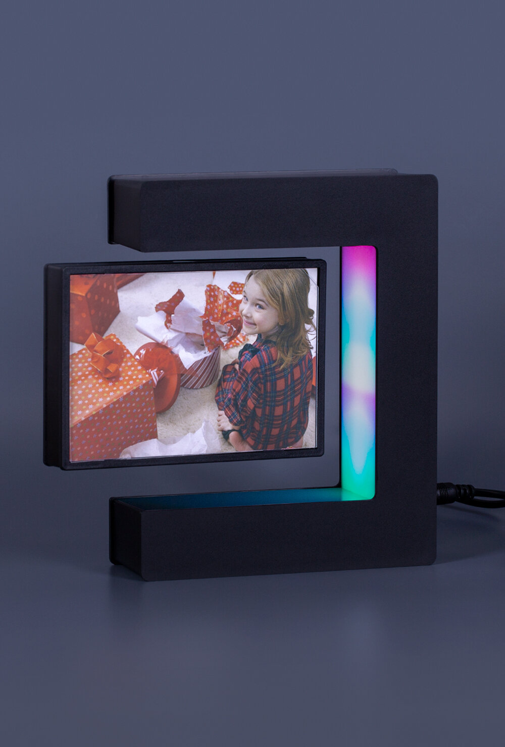 Фоторамка LjM "Левитирующий фотоколлаж", левитирующая, пластик, черная